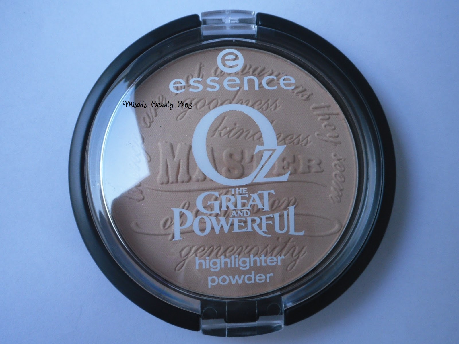 Misch's Beauty Blog: Review: Essence Oz The Great And Powerful LE ...