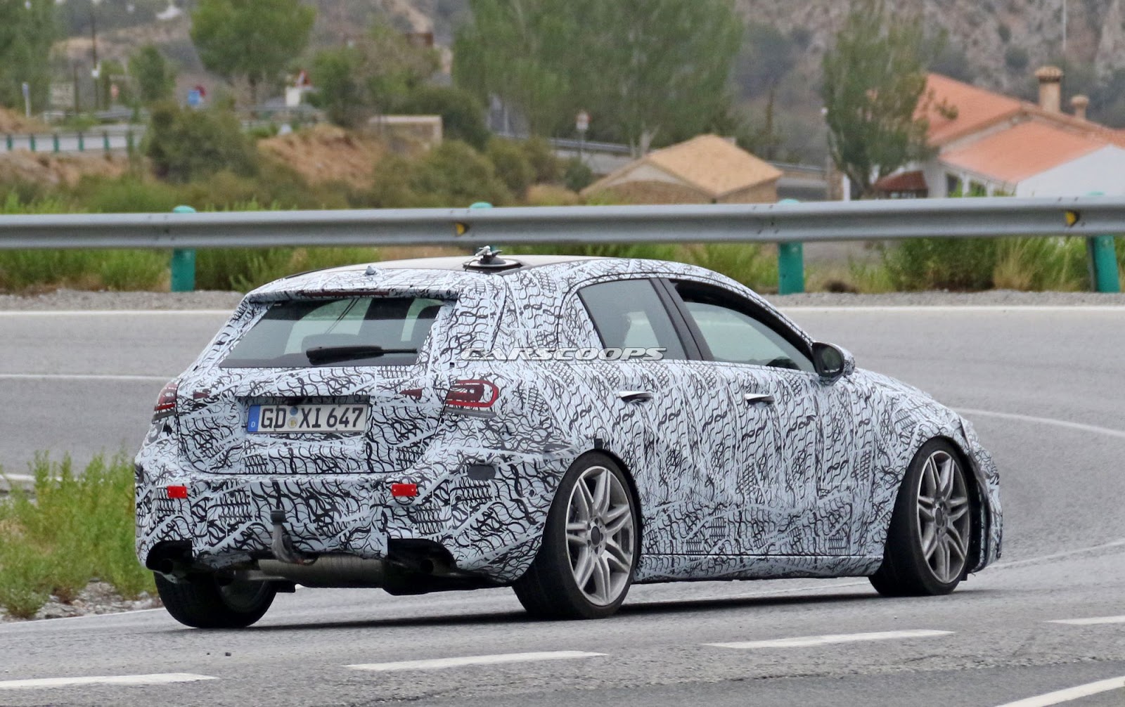 Next-gen Mercedes-Benz A-Class spied - Riding on the new MFA2 platform ...