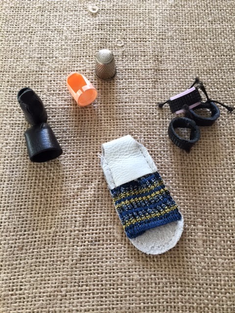Sew Many Ways...: What Thimble Do You Use?...It's a Linky Party Too