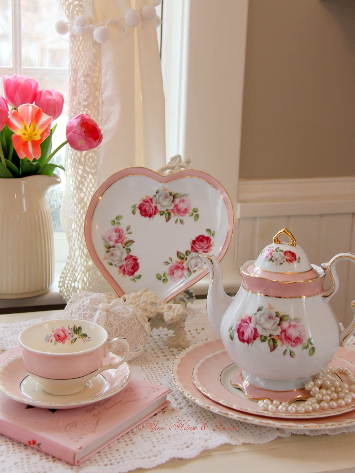 Aiken House & Gardens: Romantic Tea Time