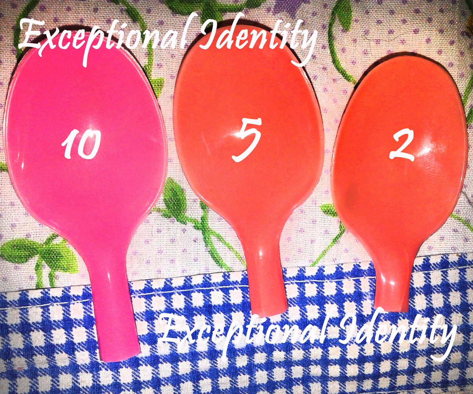 Exceptional Identity: DIY ..Flower Pendant out of disposable plastic spoons