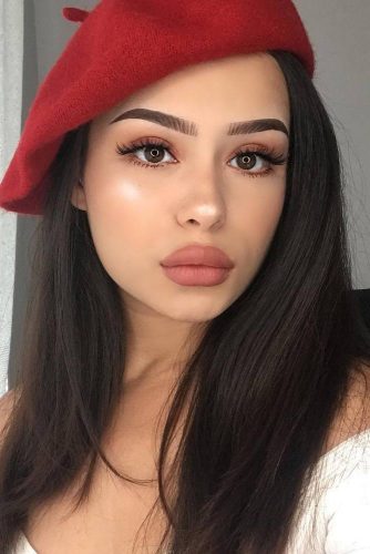 9 Best French Makeup Tips in 2019