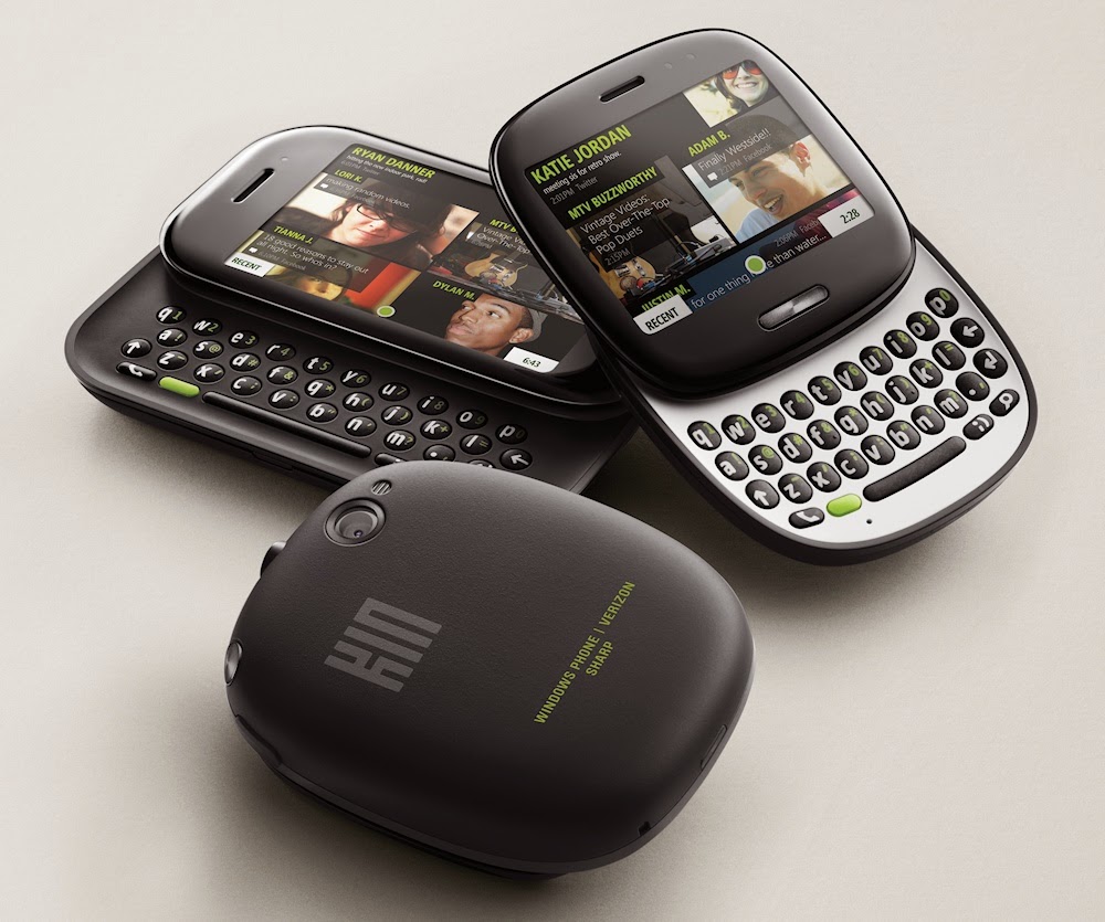 Retromobe - retro mobile phones and other gadgets: Microsoft KIN (2010)
