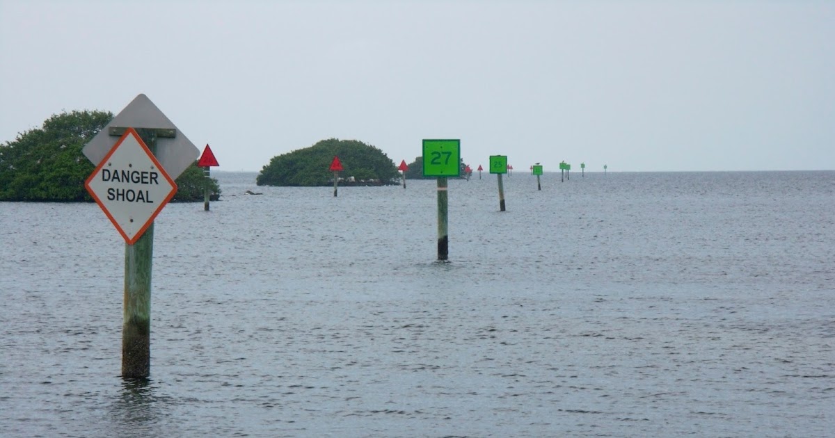 French Vocabulary Illustrated: chenal