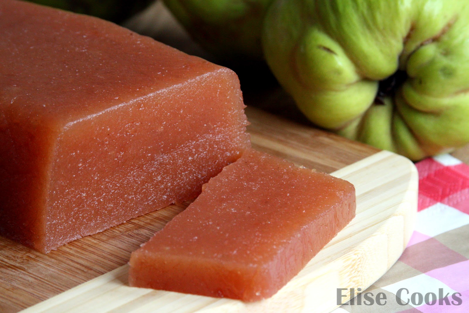 Fleurs,....fruit,.....tout ce qui se mange,...se boit....ou qui vient ...