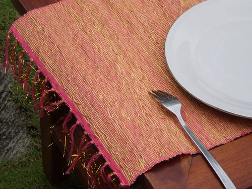 Bali Art and craft: Table Runner (Akar wangi)