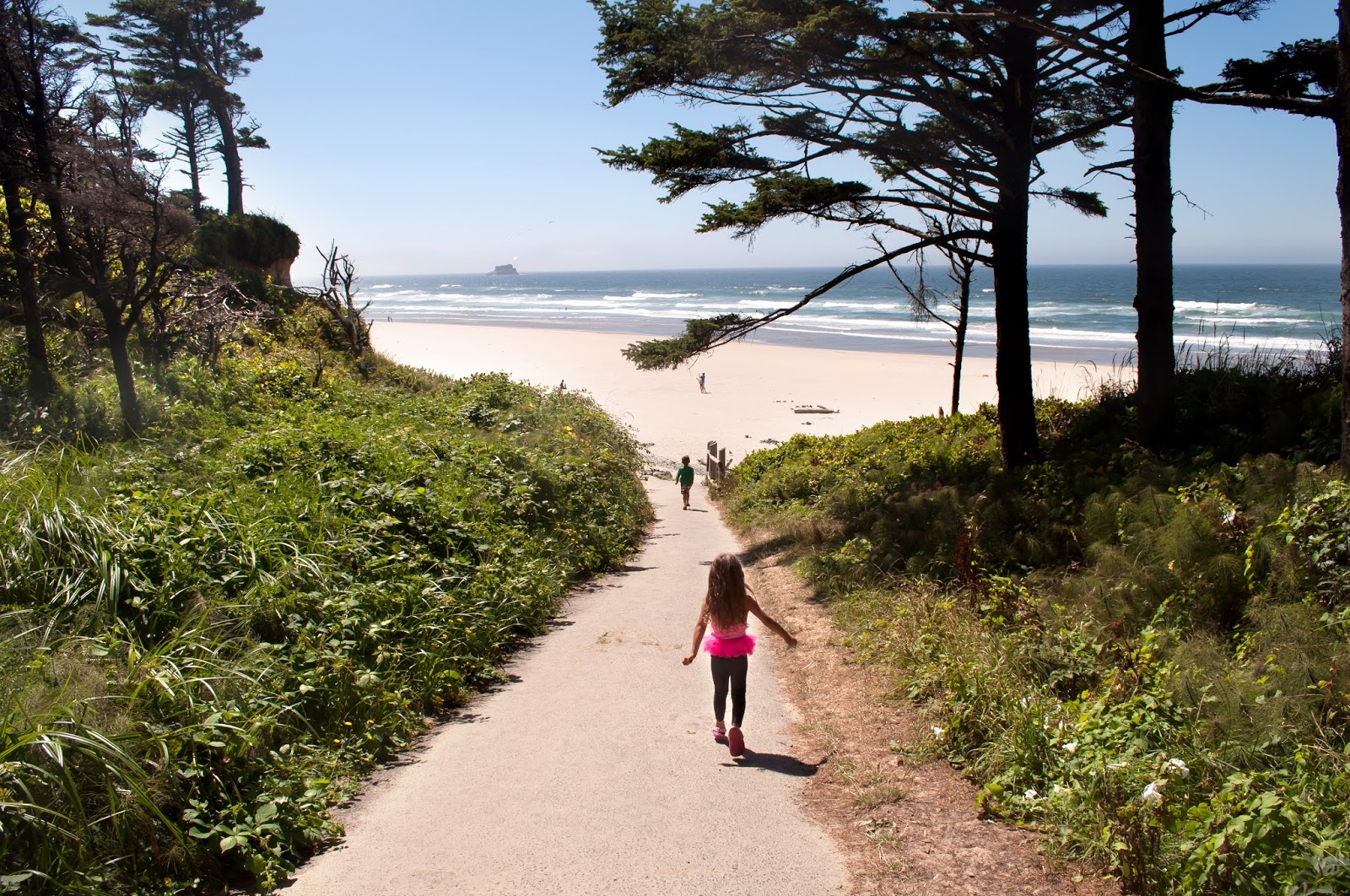 The Adventures of Asher & Journey: Hug Point Beach, Seaside, Oregon