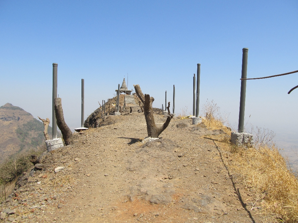 The Sahyadri Trekking Resource: Vikatgad (Peb Fort)
