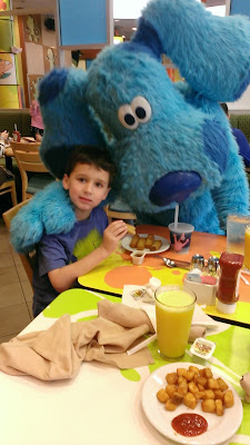 Gust Gab: Nick Hotel ~ Character Breakfast!