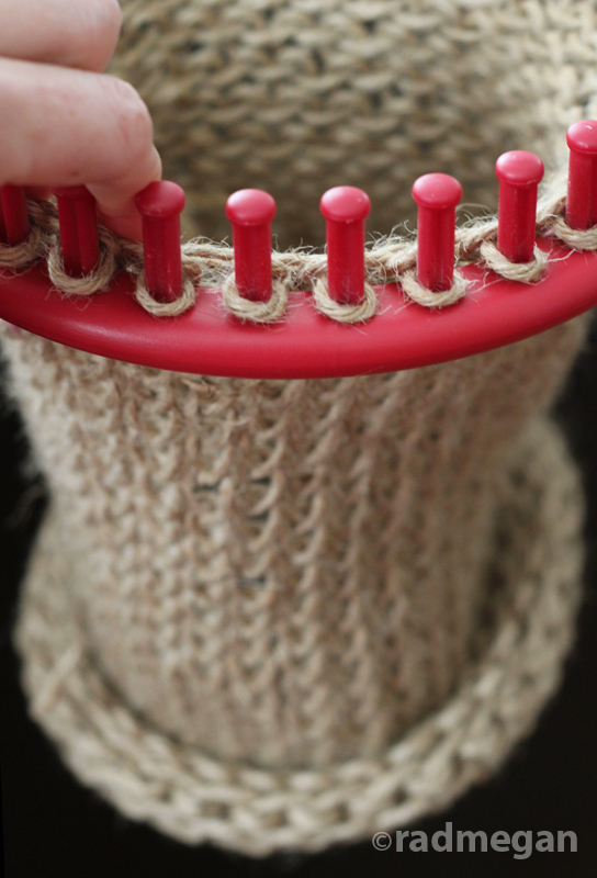 Knitting a Jute Satchel - Radmegan