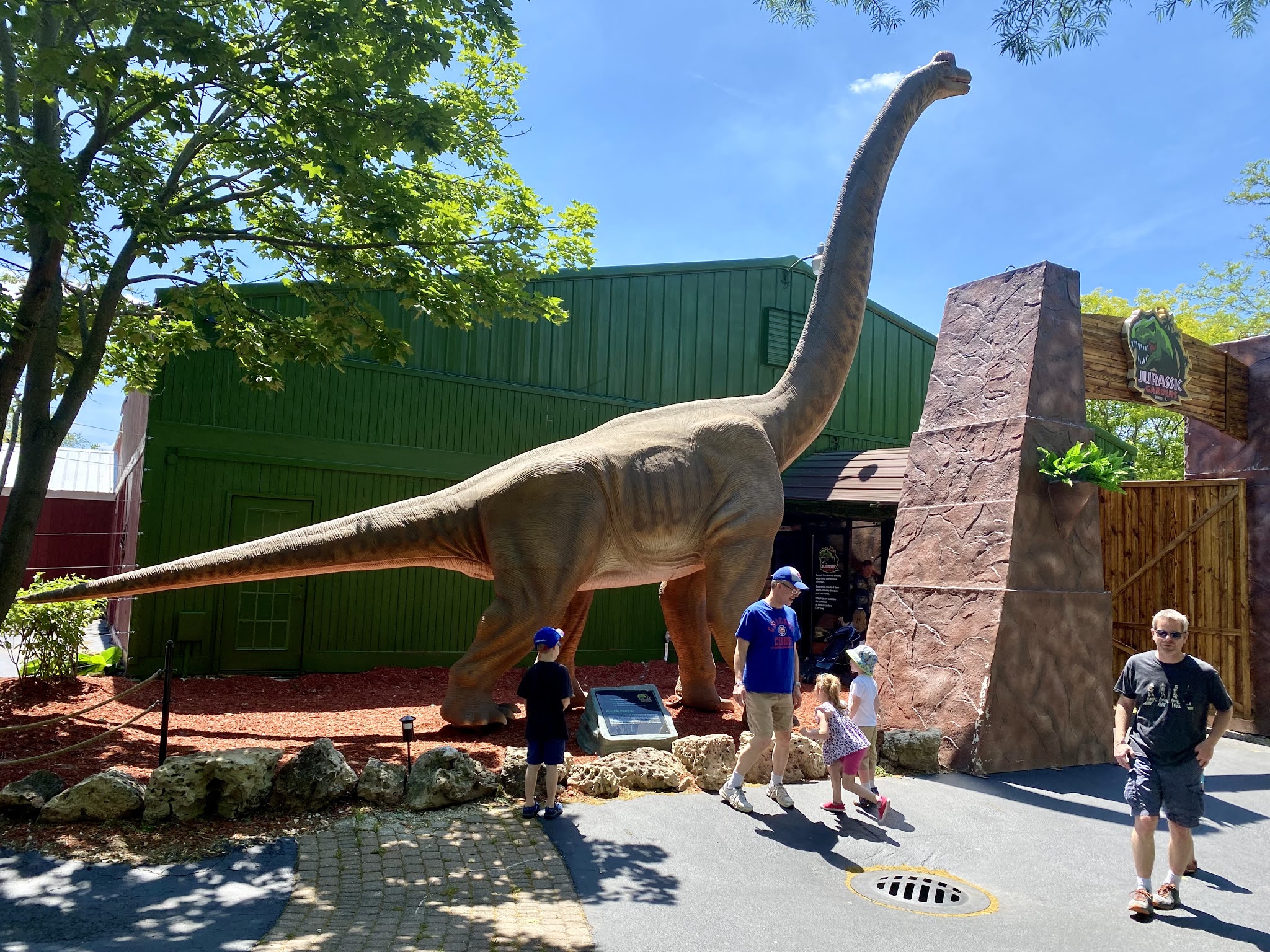Chucks Adventures Jurassic Gardens In Volo