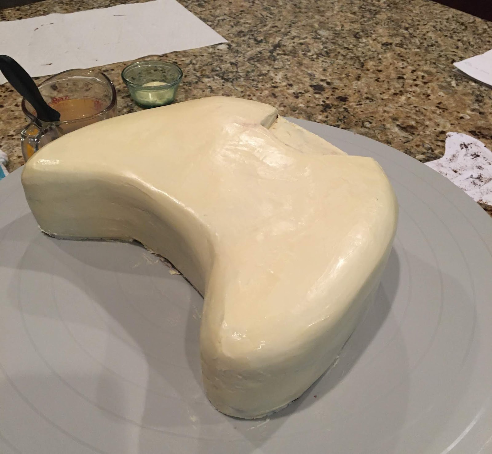 The Bake More: XBox Controller Cake - Step by Step Instructions