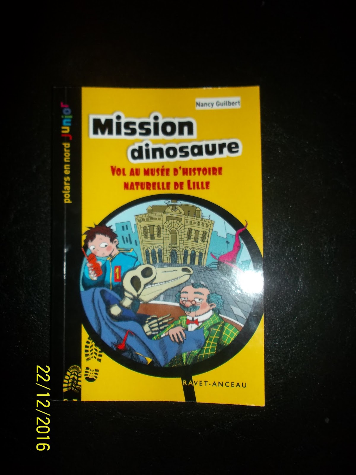 Livres & Cie: MISSION DINOSAURE : "Vol au musée d'histoire naturelle de ...