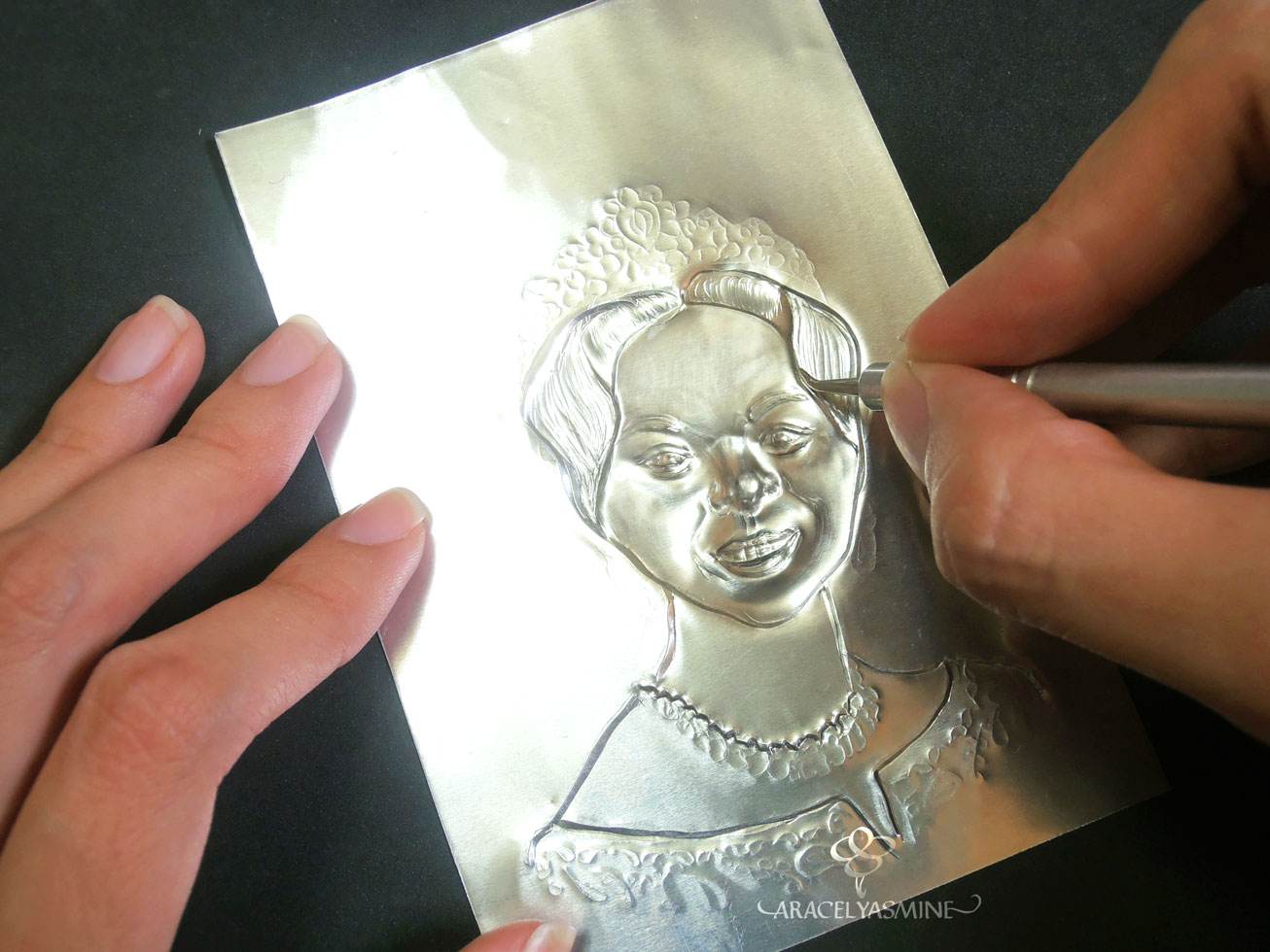 Repujado en aluminio - los pasos que sigo para repujar un rostro | Aracelyasmine - Repujado en ...