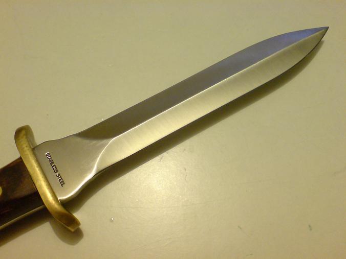 WeaponCollector's Knuckle Duster and Weapon Blog: Boker Magnum Double ...