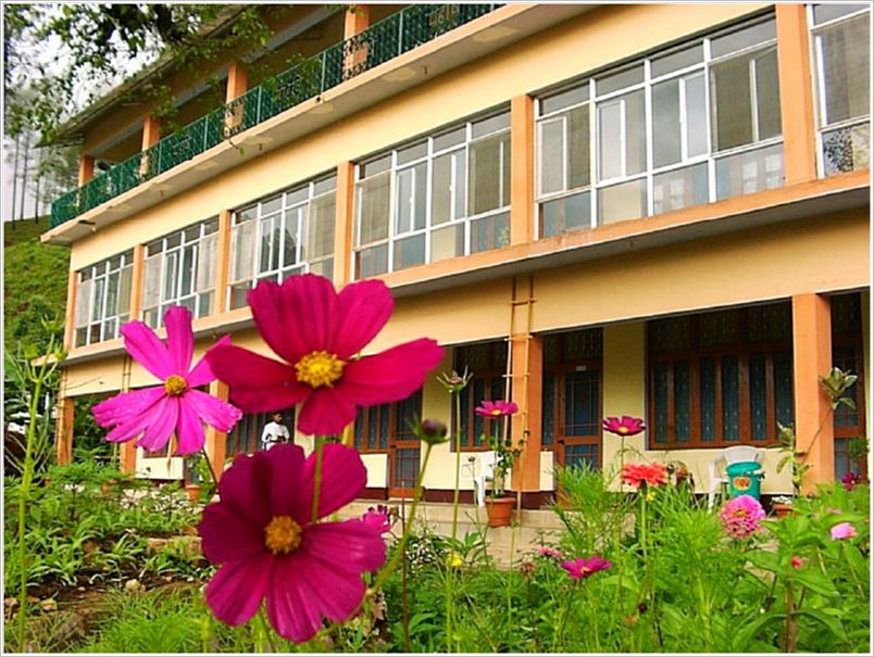 Kunsi Ashram Photo Album | Purusha at Maharishi Ashram - Kunsi ...