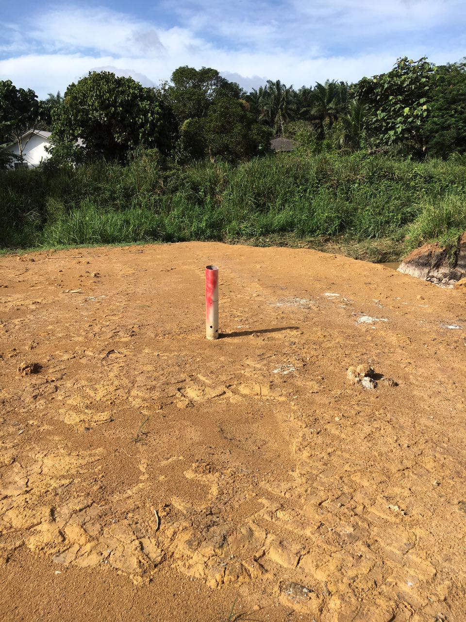 DUSUN TOK BAK: TANDA BATU SEMPADAN