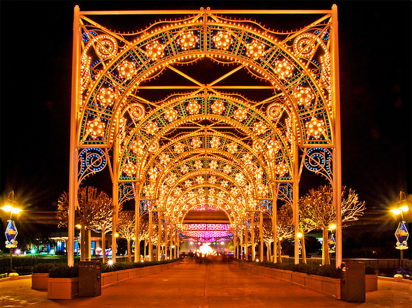 Disney Avenue: Remembering Epcot's Lights of Winter Holiday Display