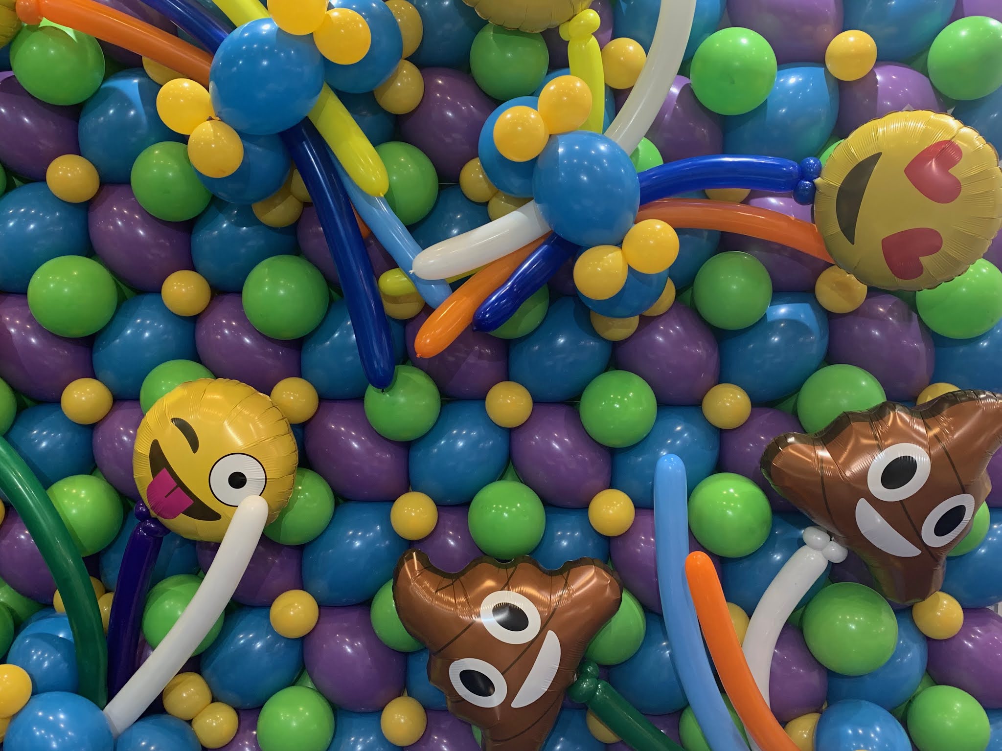 The Very Best Balloon Blog: Part 2 Fabulous Balloon Walls - created ...