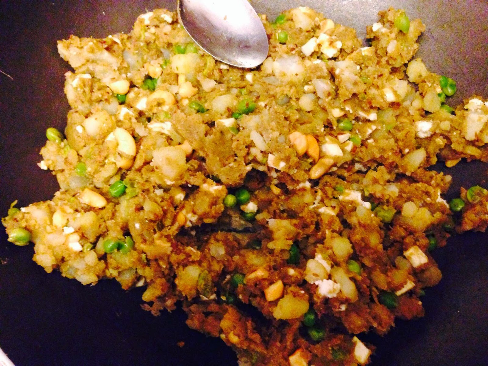 Yummy food in Tummy: Shahi Samosa receipe