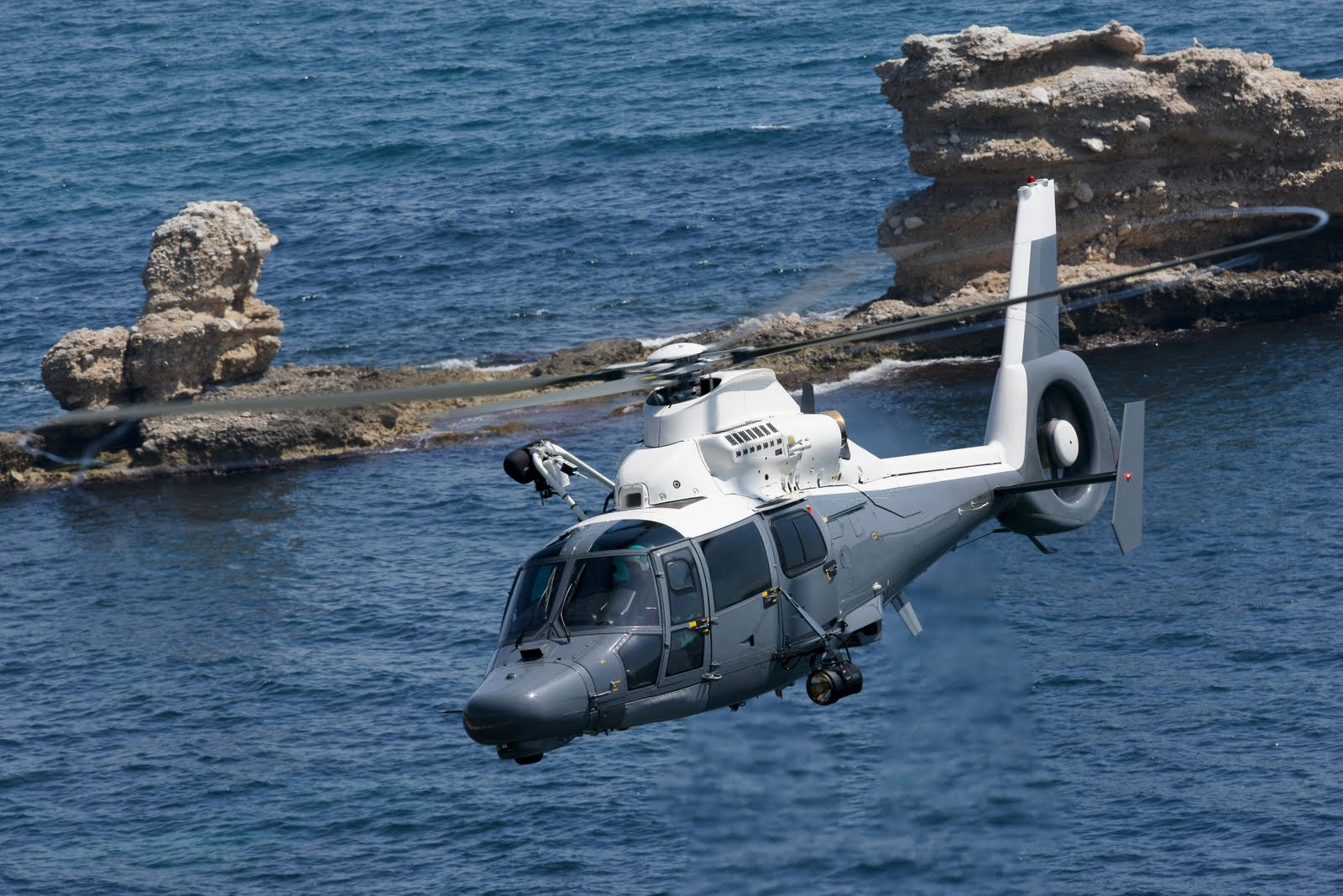 Indonesia compra 11 Airbus Helicopters AS565 MBe “Panther” antisubmarinos.