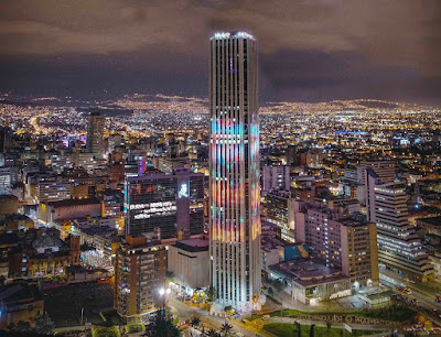 Torre Colpatria se ilumina para reconocer a los más valientes - LA NOTA