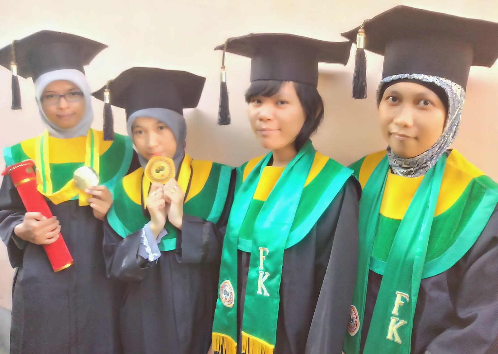 JAYA GEMILANG TOGA: FITTING TOGA FAKULTAS KEDOKTERAN PROGRAM STUDI ...