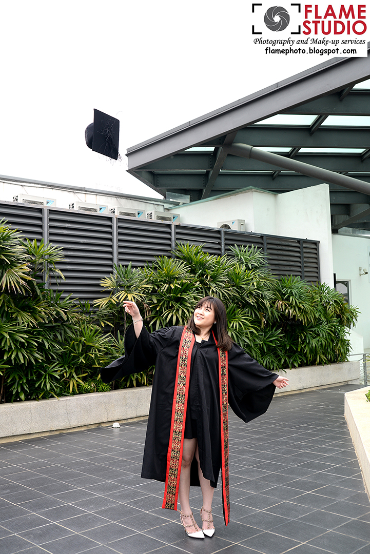 Flame Graduation Photography Studio: Graduation Convocation Family ...