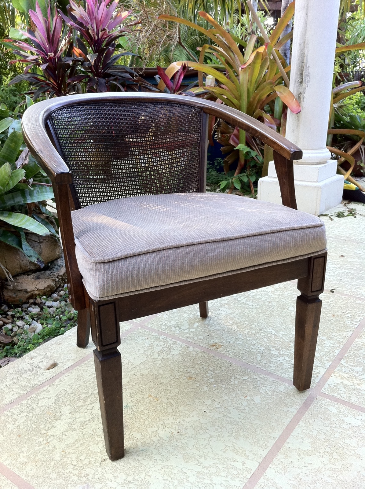 jandjhome: Gorgeous Chevron Chair Inspiration-Sister Files