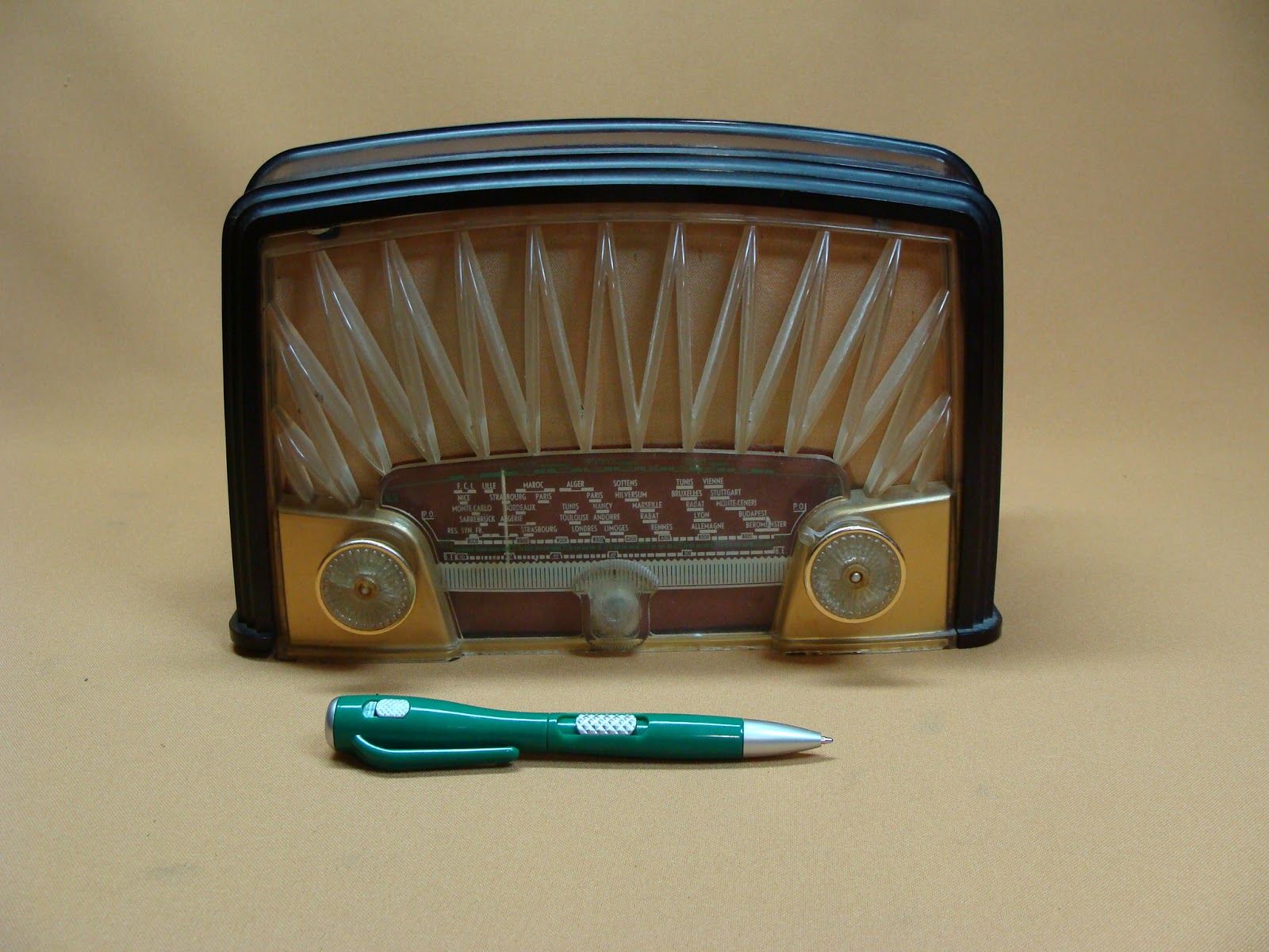 Radios de Válvulas JoseMaCurrás (Radios Antiguas): Radio Francesa