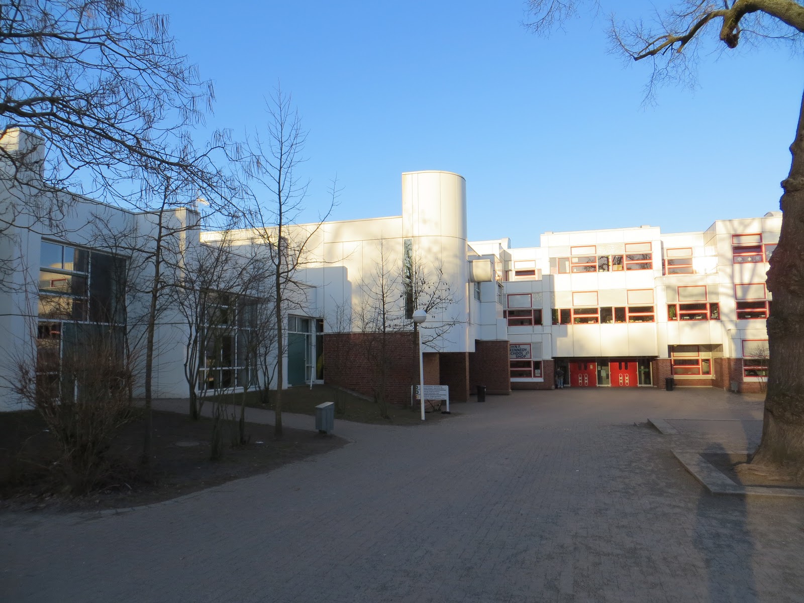 Girl Meets World: John F. Kennedy School: Berlin