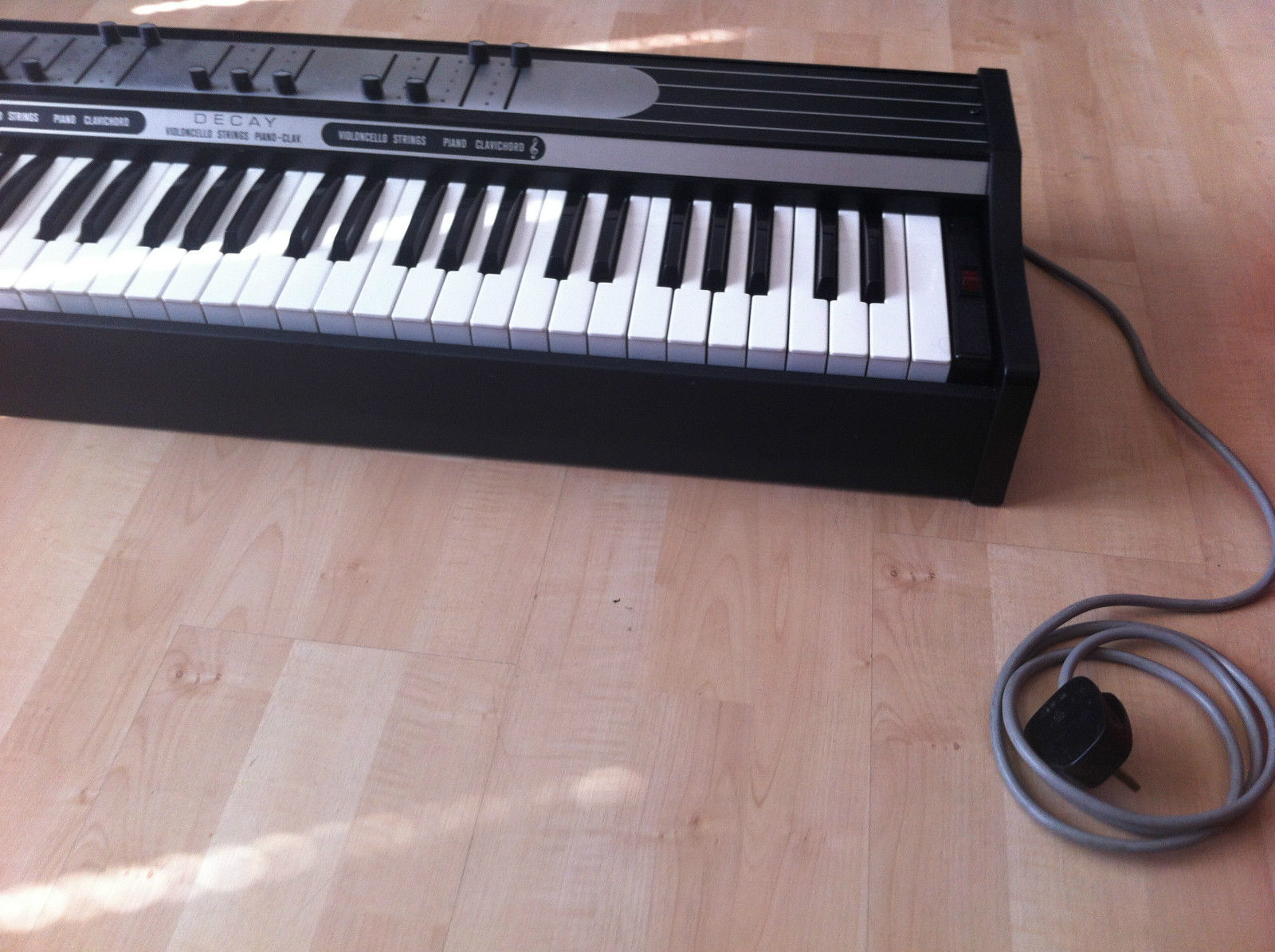 MATRIXSYNTH: elka rhapsody 610 string synthesizer