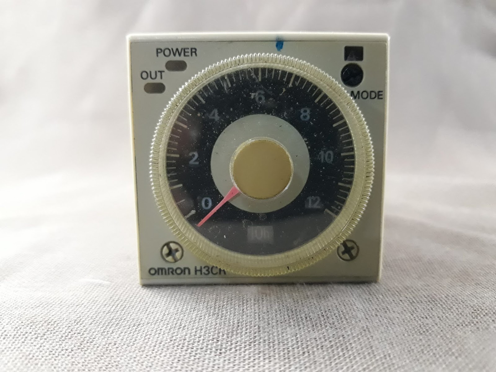 OMRON H3CR-A8 SOLID STATE ANALOGUE RESISTIVE TIMER 0-12 10 HOUR TIMER