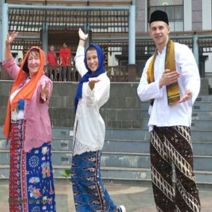 Baju Sadariah - KAPONTREN