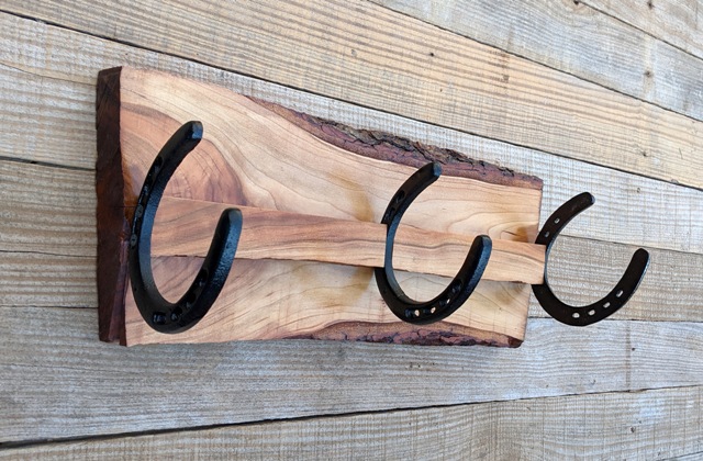 Rustic Horseshoe Tack/Coat Rack