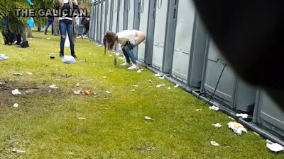 Voyeur Pee: Girls Gotta Go 43