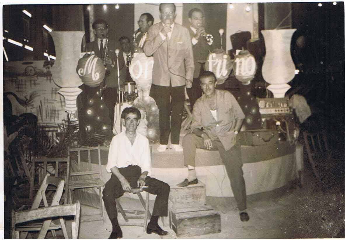 BLOG DE PAQURRO : MÚSICA ENLATADA