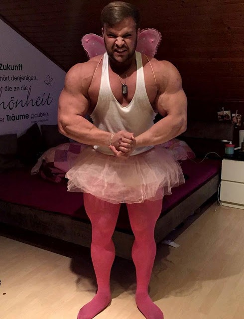 German bodybuilder fairy Mike Sommerfeld | World Wide BodyBuilders