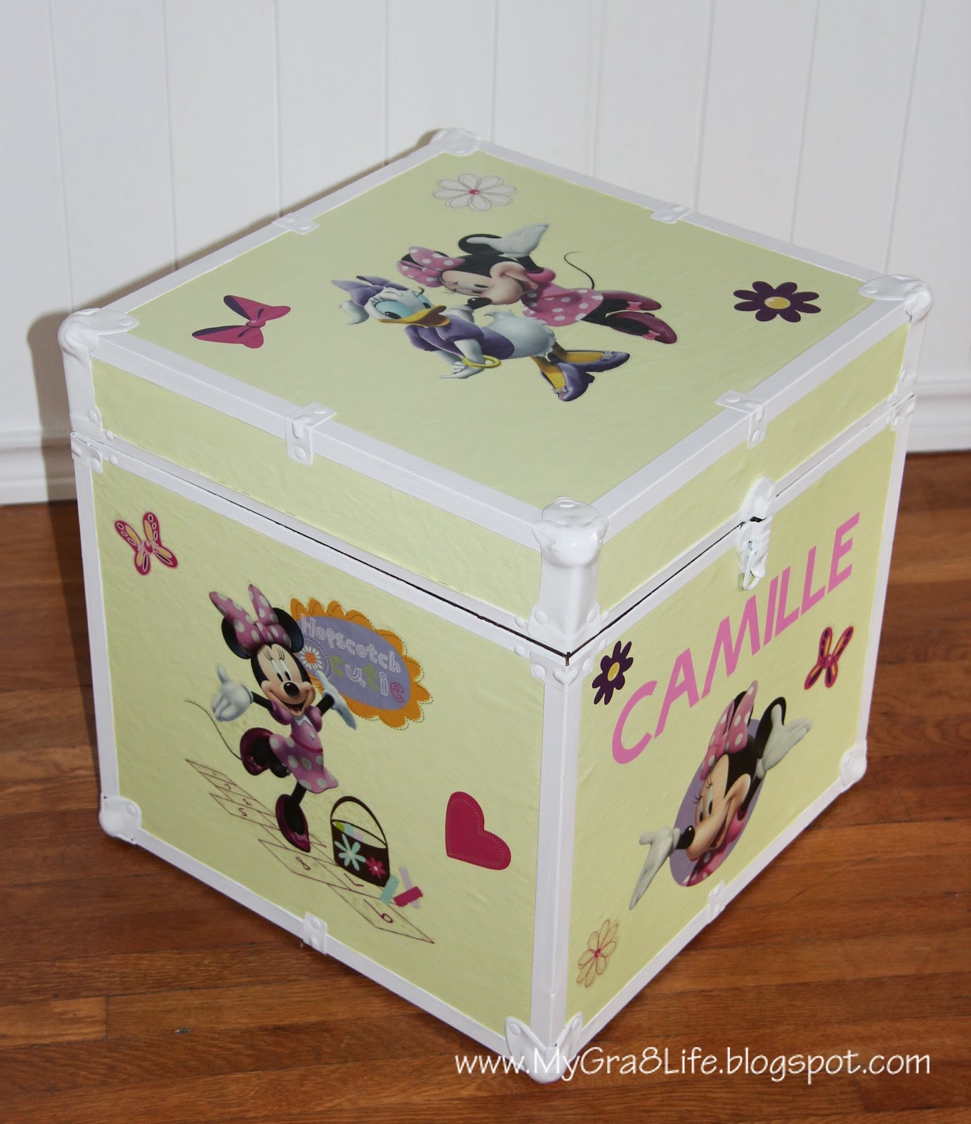 My Gra 8 Life: Refinished Toy Boxes with Minnie Mouse and Toy Story ...