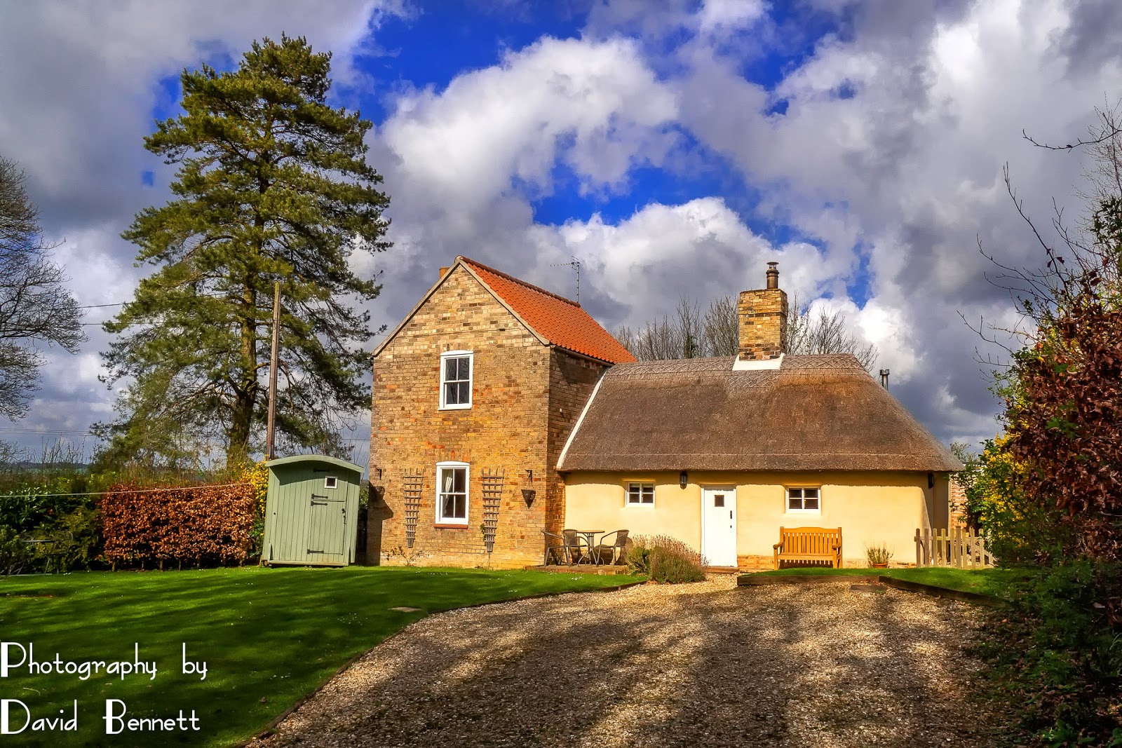 Lincolnshire Cam: Stockwith Mill - Harrington Hall & Brinkhill.