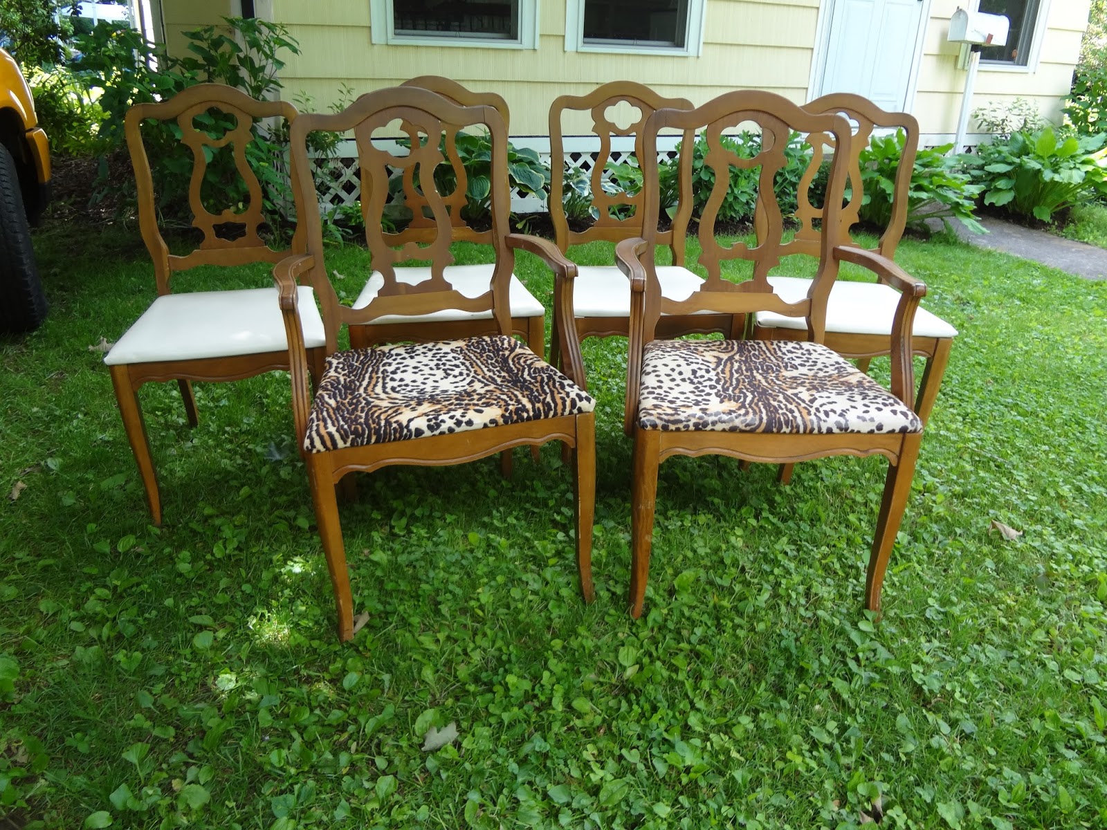 Heir and Space: A Vintage Cherry Dining Set