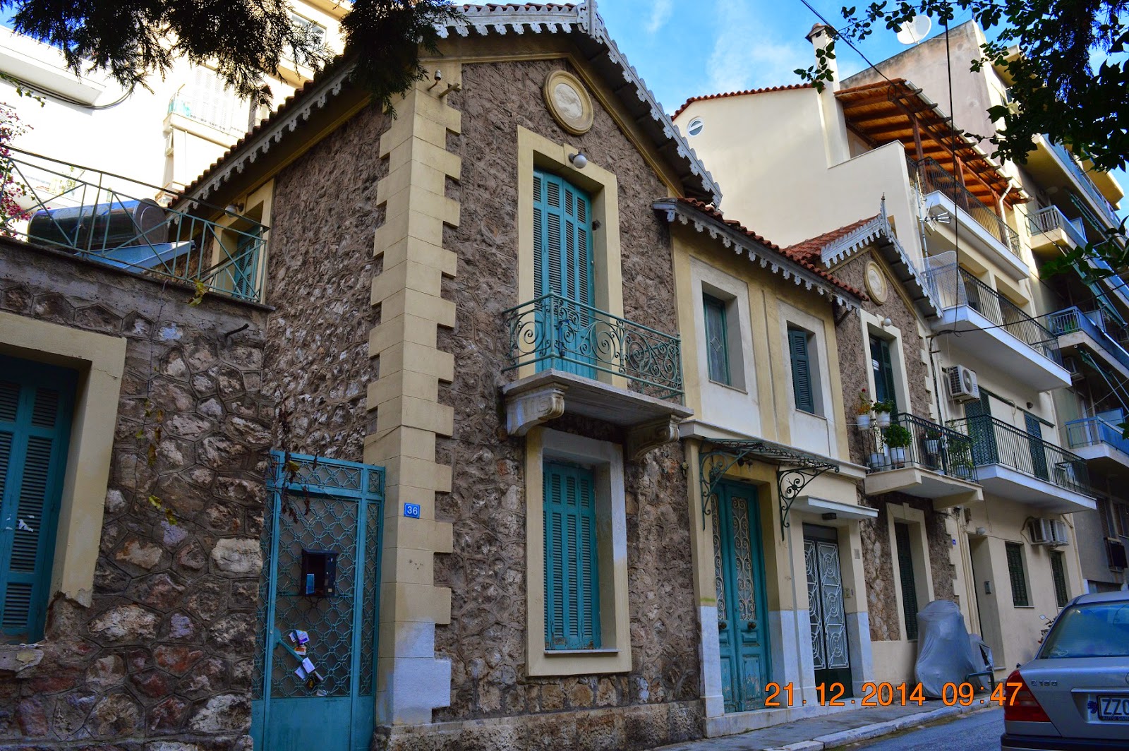 Γιώργος Πρίμπας (Στιγμές): [Καλλιθέα - εναπομείναντα κτίρια των πρώτων ...