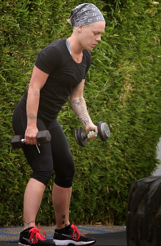 Beachable: Pink's Abs Workout