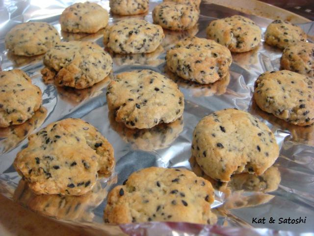 Our Adventures in Japan: sesame shortbread
