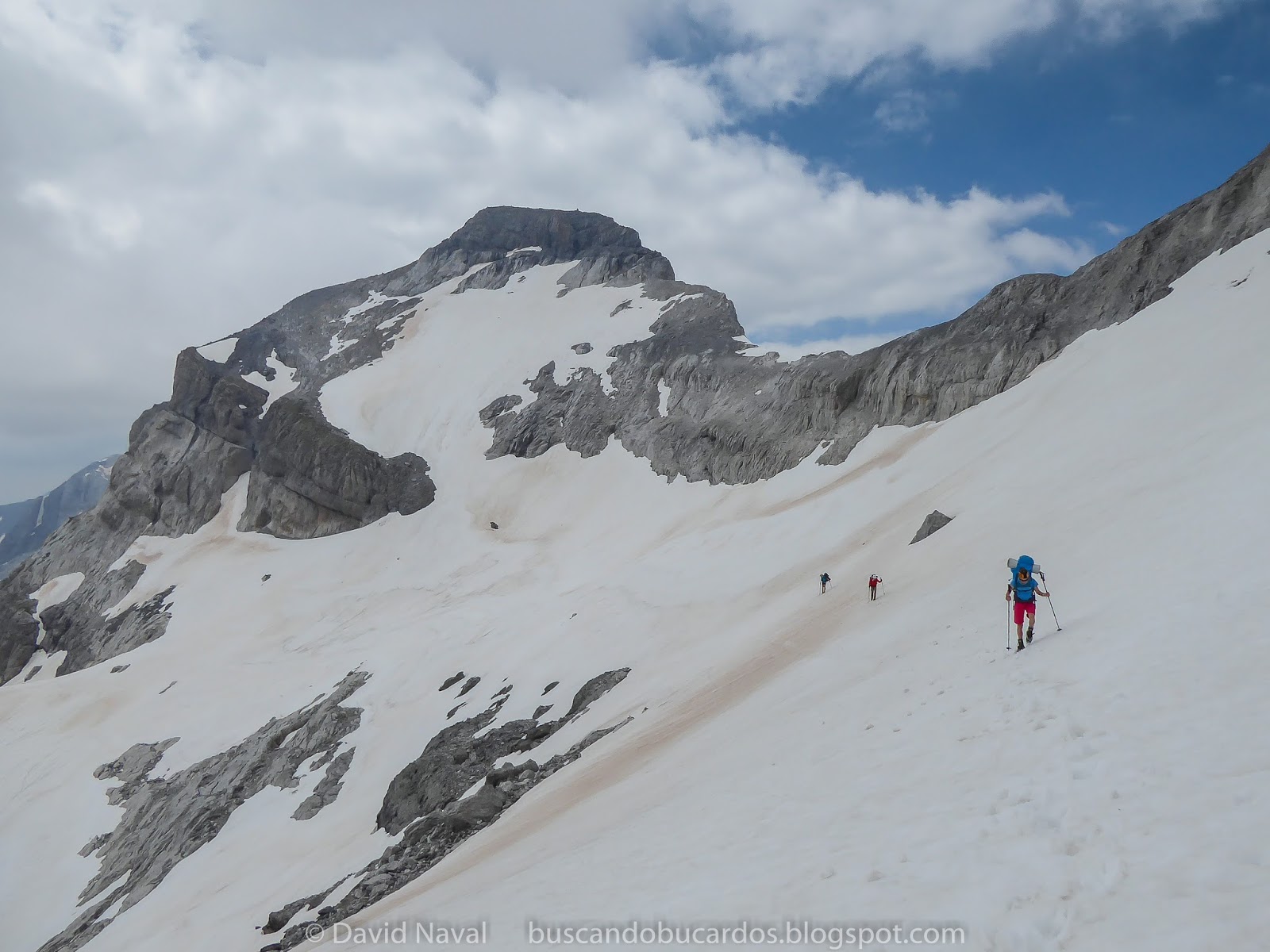 Una noche en el Marboré. Pico Marboré (3.248 m.), Torré de Marboré (3. ...