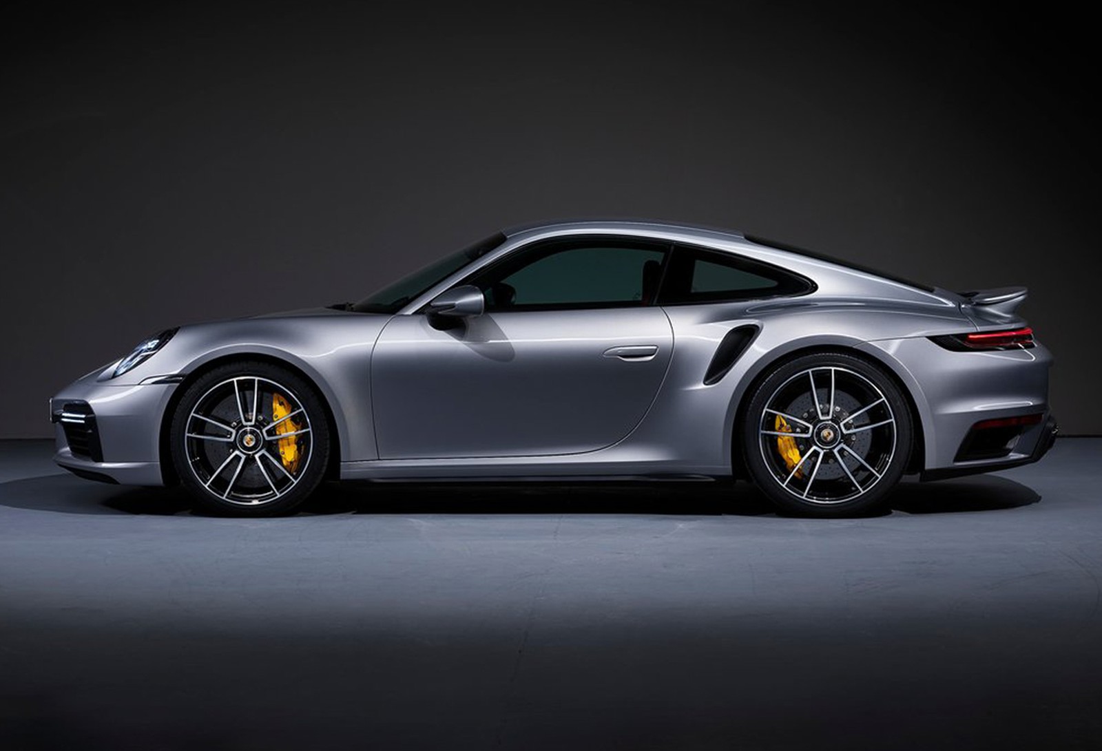 Carros Fantásticos: Porsche 911 Turbo S é lançado com 650 cavalos e ...