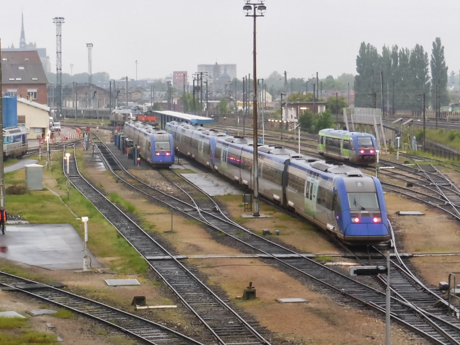 LA PASSION DU TRAIN: Amiens : le dépôt