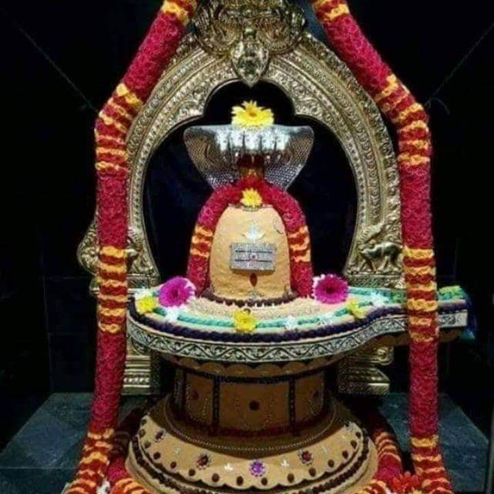 LORD GANESHA CUTE GANAPATHI: Shiva lingam /Lingeshwara / Shivam