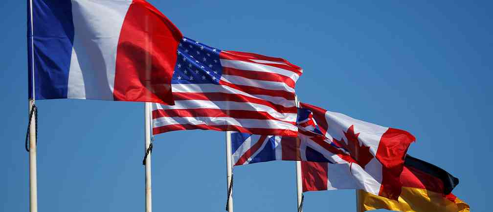 This is what 24 of the world's most iconic flags mean