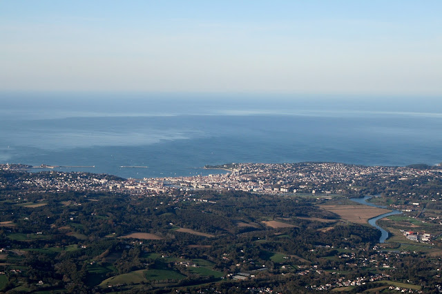 La Rhune - Le petit train - SARE (64) - Depuis le col d'Ignace ...